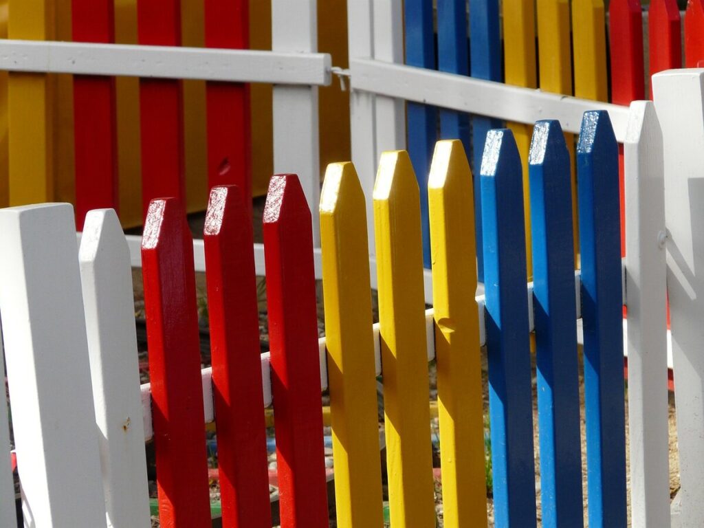 Most popular fence colors for homeowners - Chamblee Fence Company